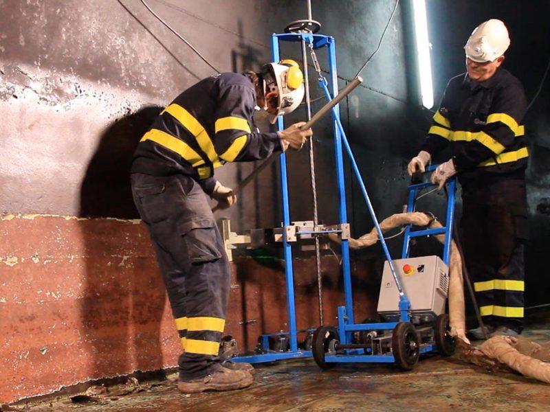 Coating Removal On Storage Tanks | RPR Technologies